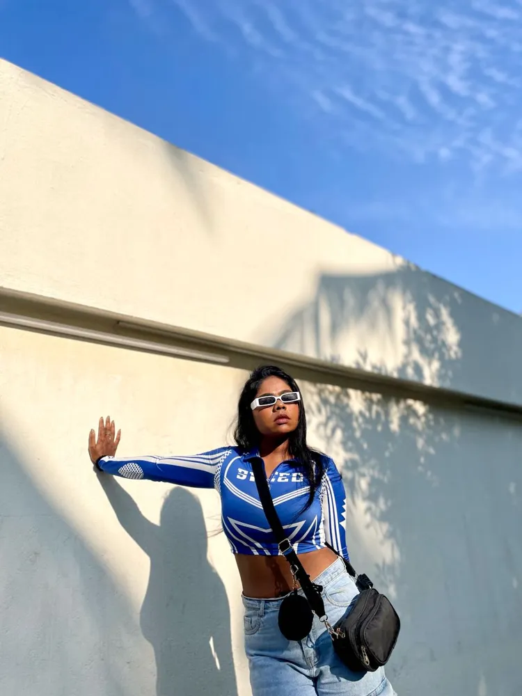 Blue Contrast Printed Halfzipper Top - newme