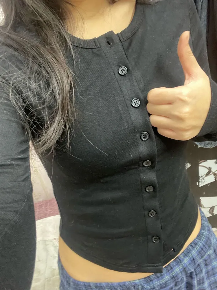 Red Solid V-Neck Top - NEWME