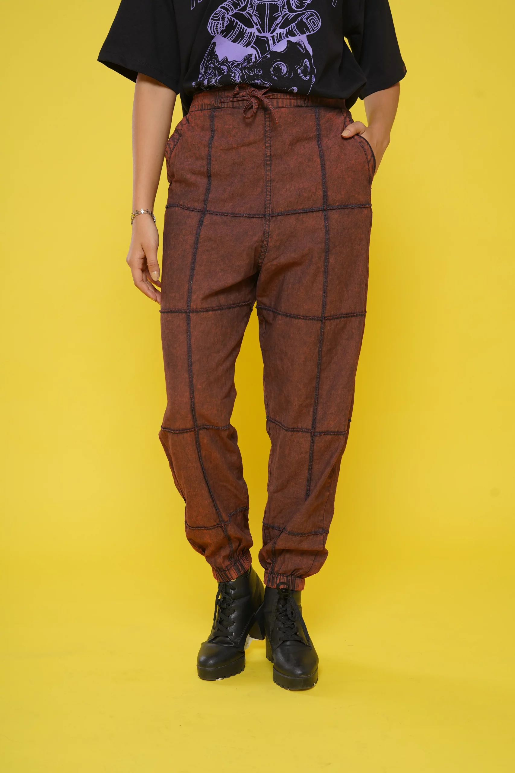 Brown Classic Checkered Jogger - NEWME
