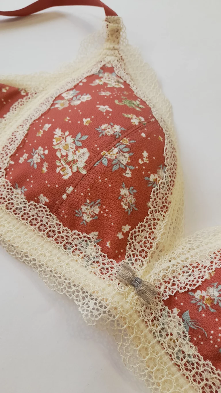 Floral Lace Bra - NEWME