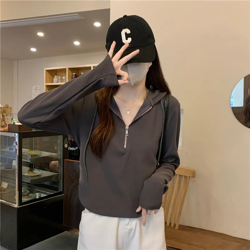 Basic Half Zip Hoodie - NEWME
