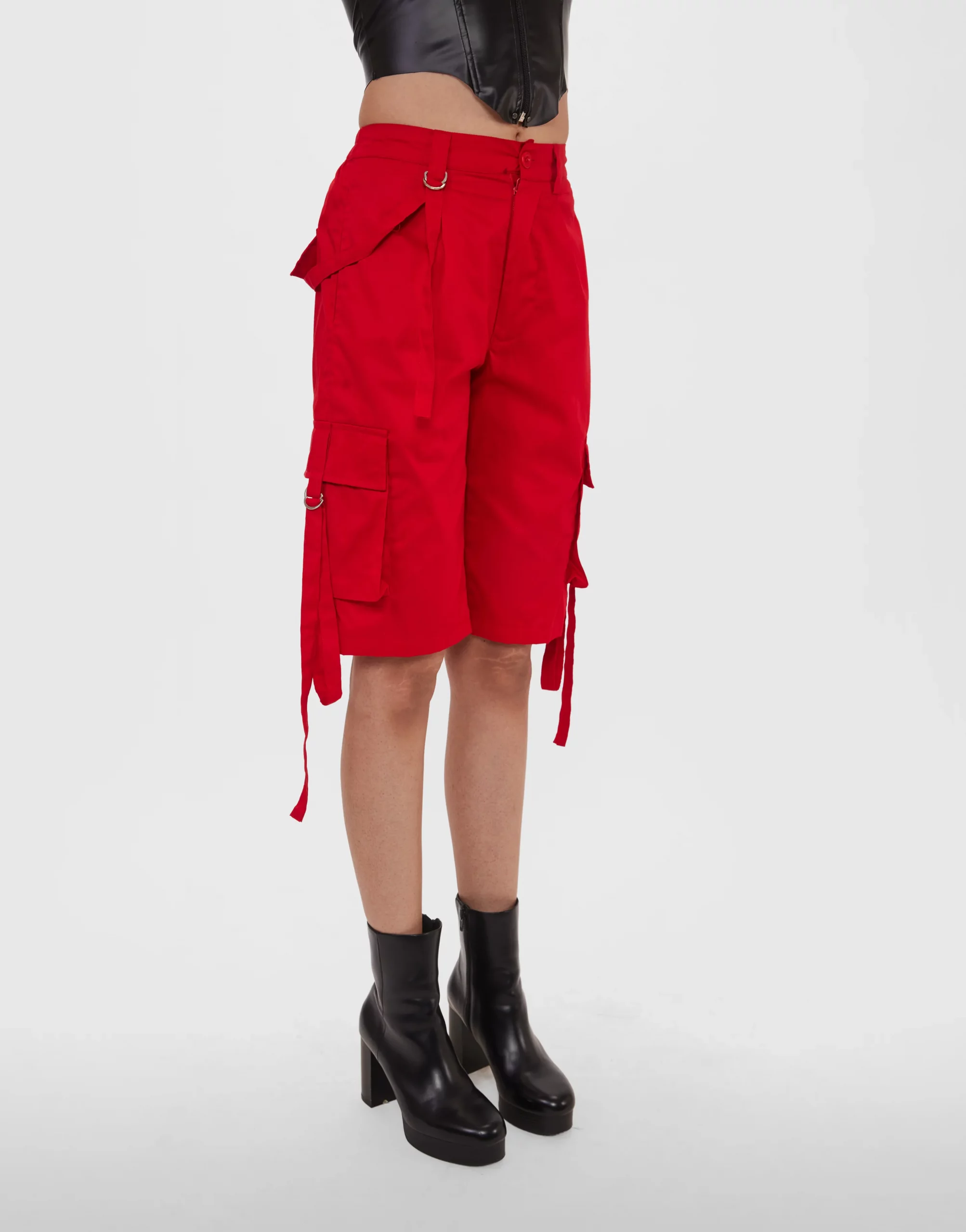 High Rise Red Shorts With Side Patch Pockets - newme