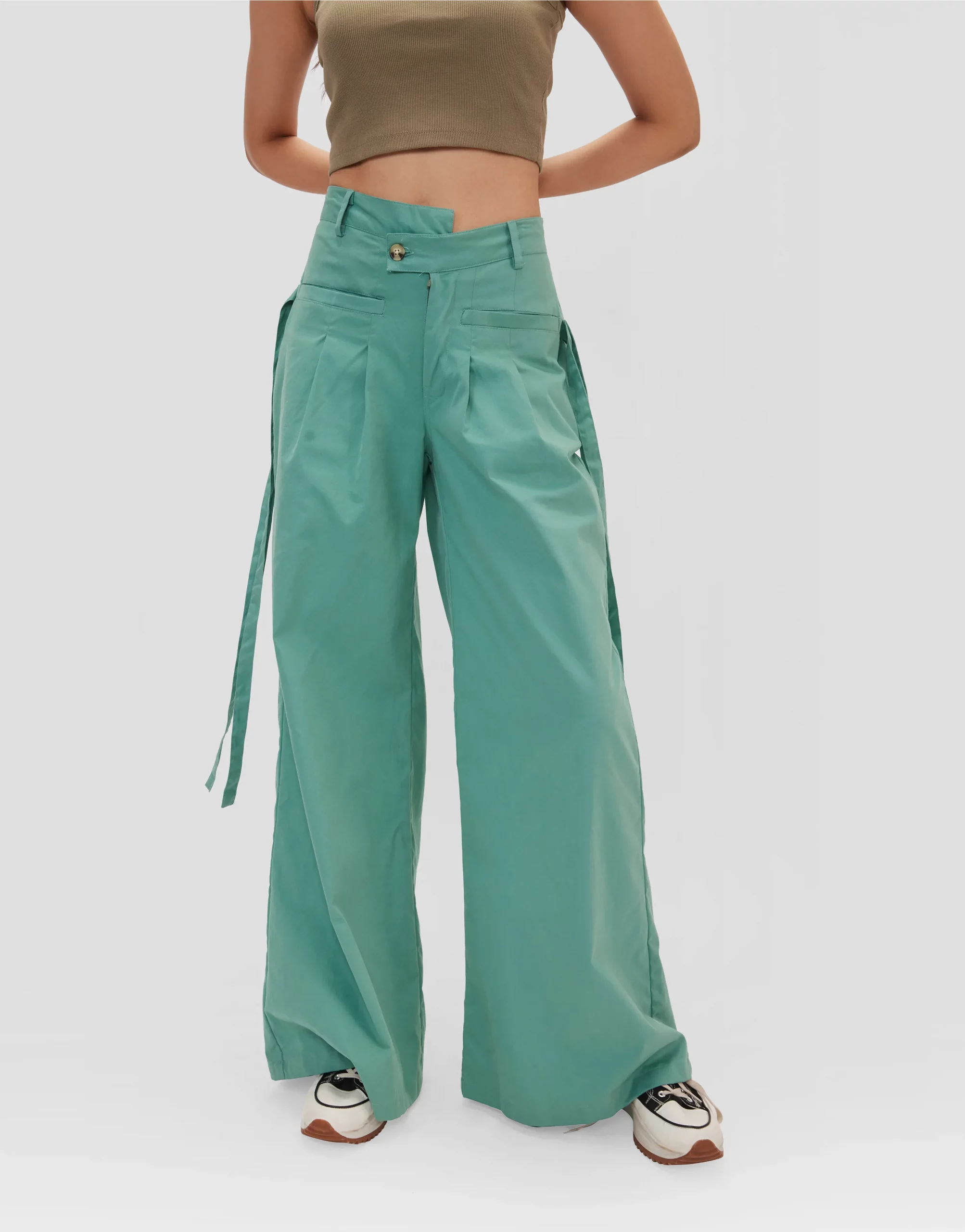 Solid Slanting Buttoned Palazzo Trousers - NEWME
