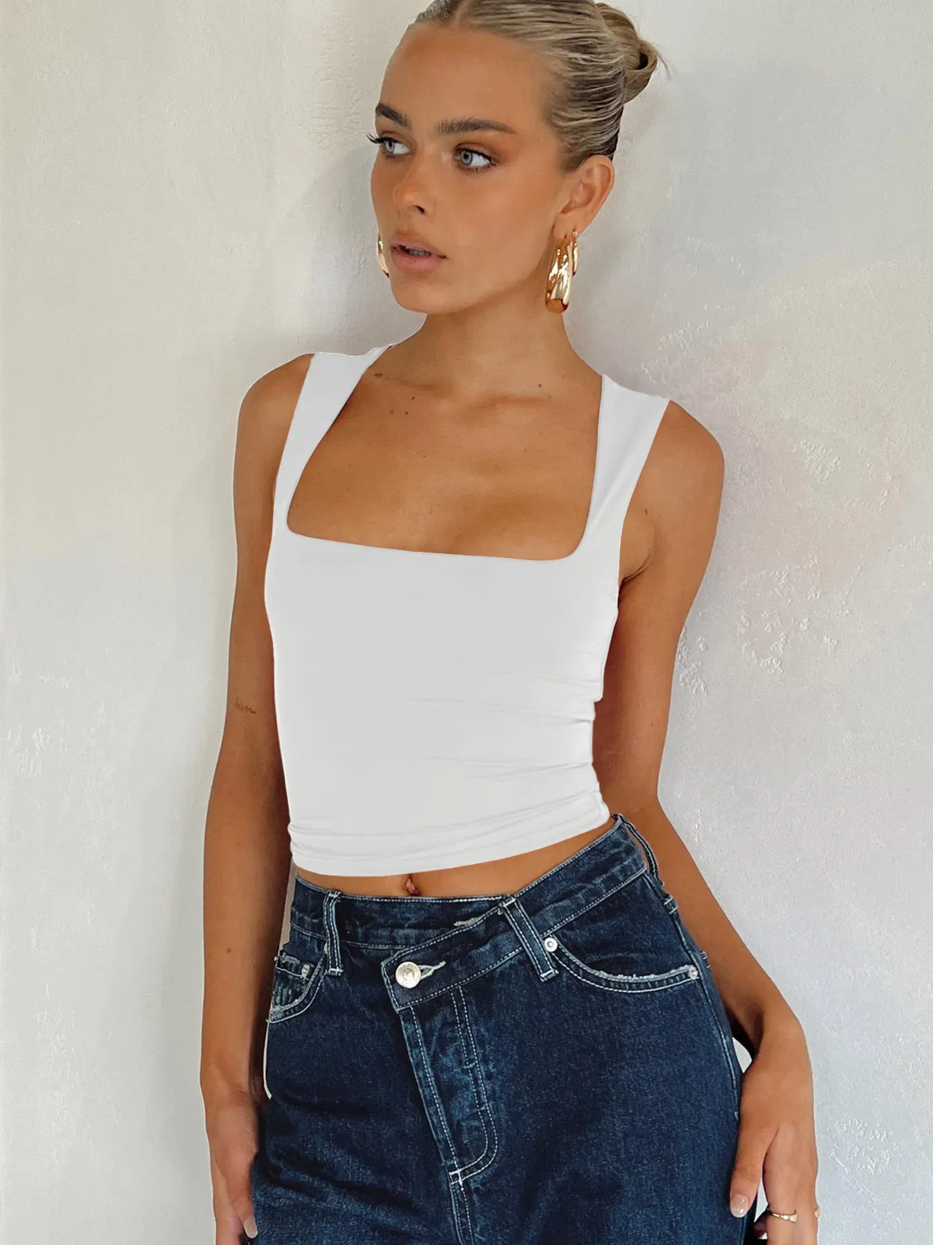 White Square Neck Fitted Tank Top - NEWME