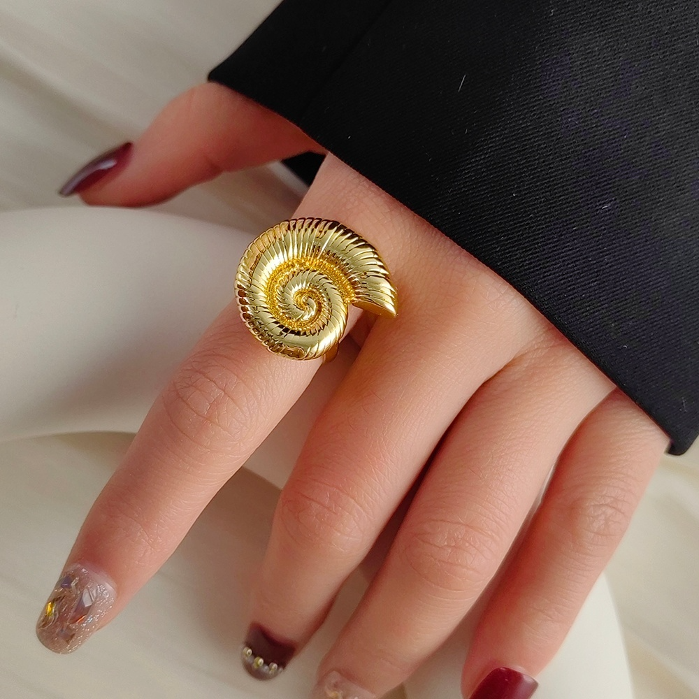 Gold Imitation Shell Finger Ring - NEWME