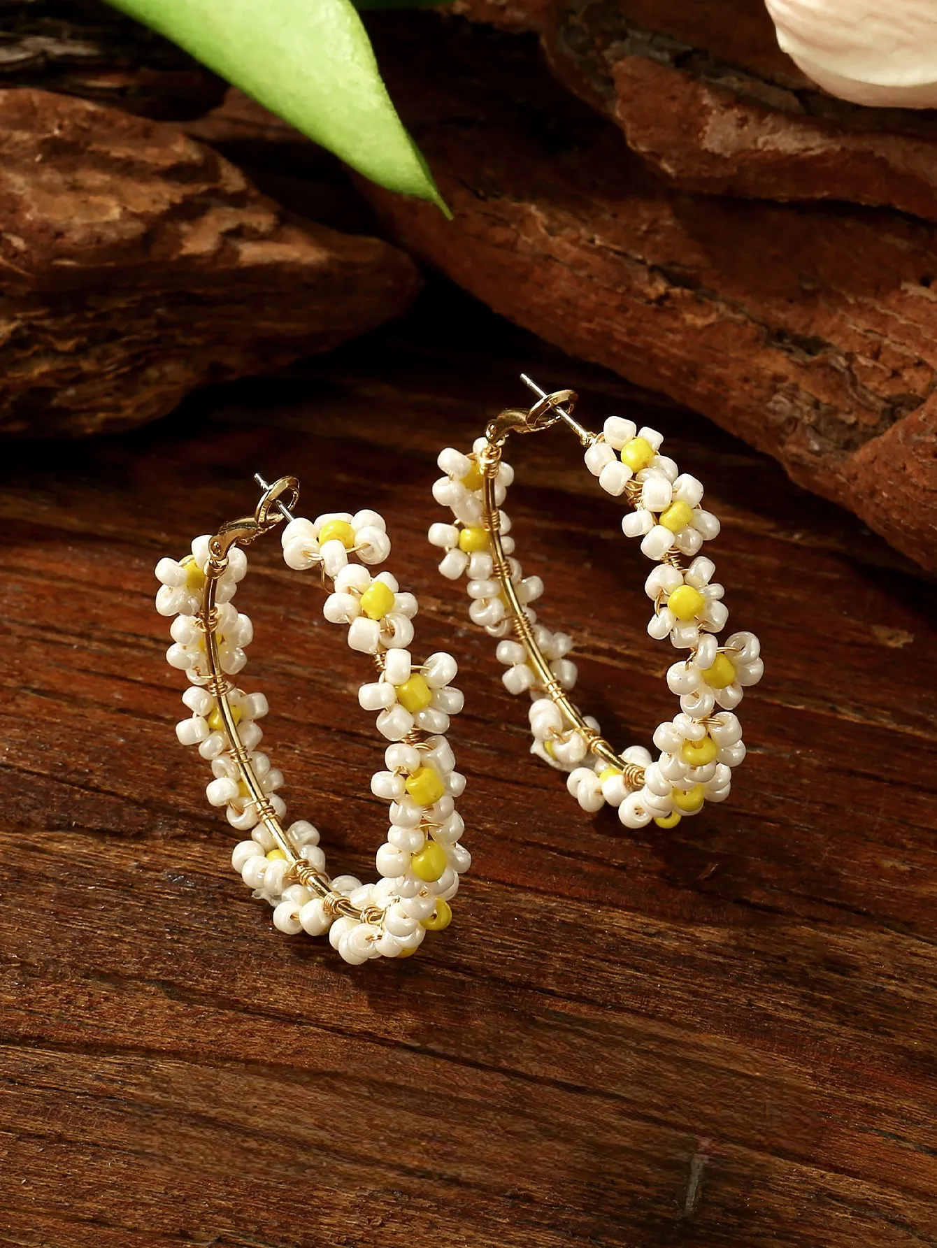 Imitation White Beaded Floral Hoop Earrings - NEWME