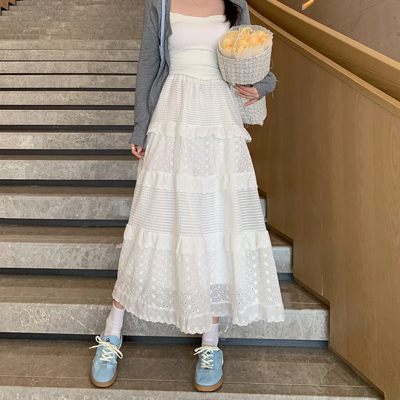 White Schiffli Ruffles Detail Tiered Skirt - NEWME