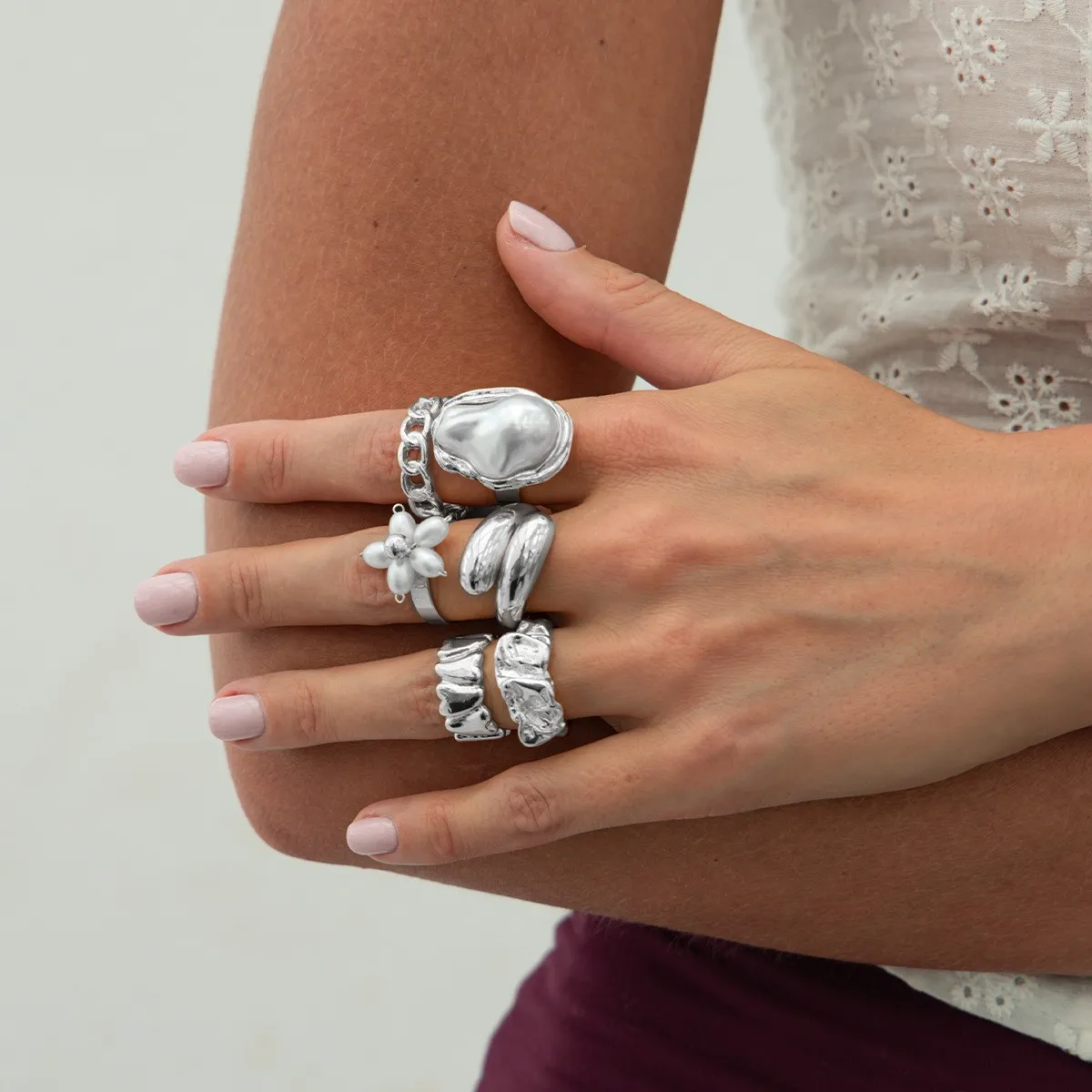 Silver Elegant Abstract Set Of Rings - NEWME