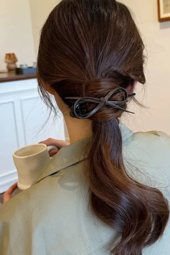 Brown Bow Shaped Hair Clip - NEWME