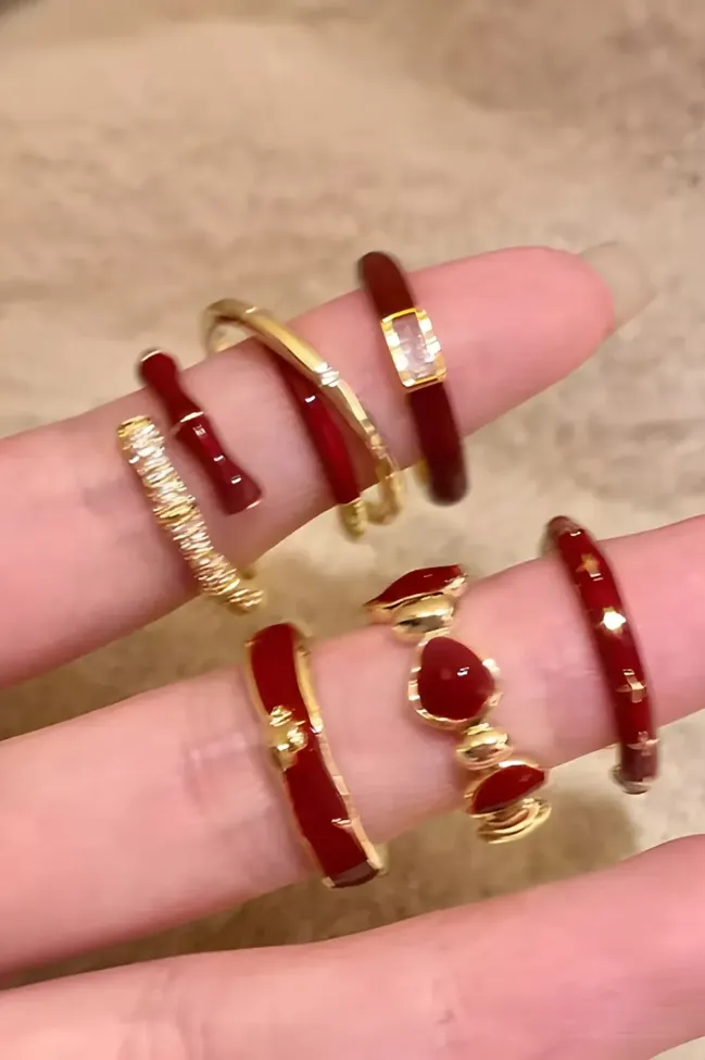 Red Elegant Set Of 6 Rings - NEWME